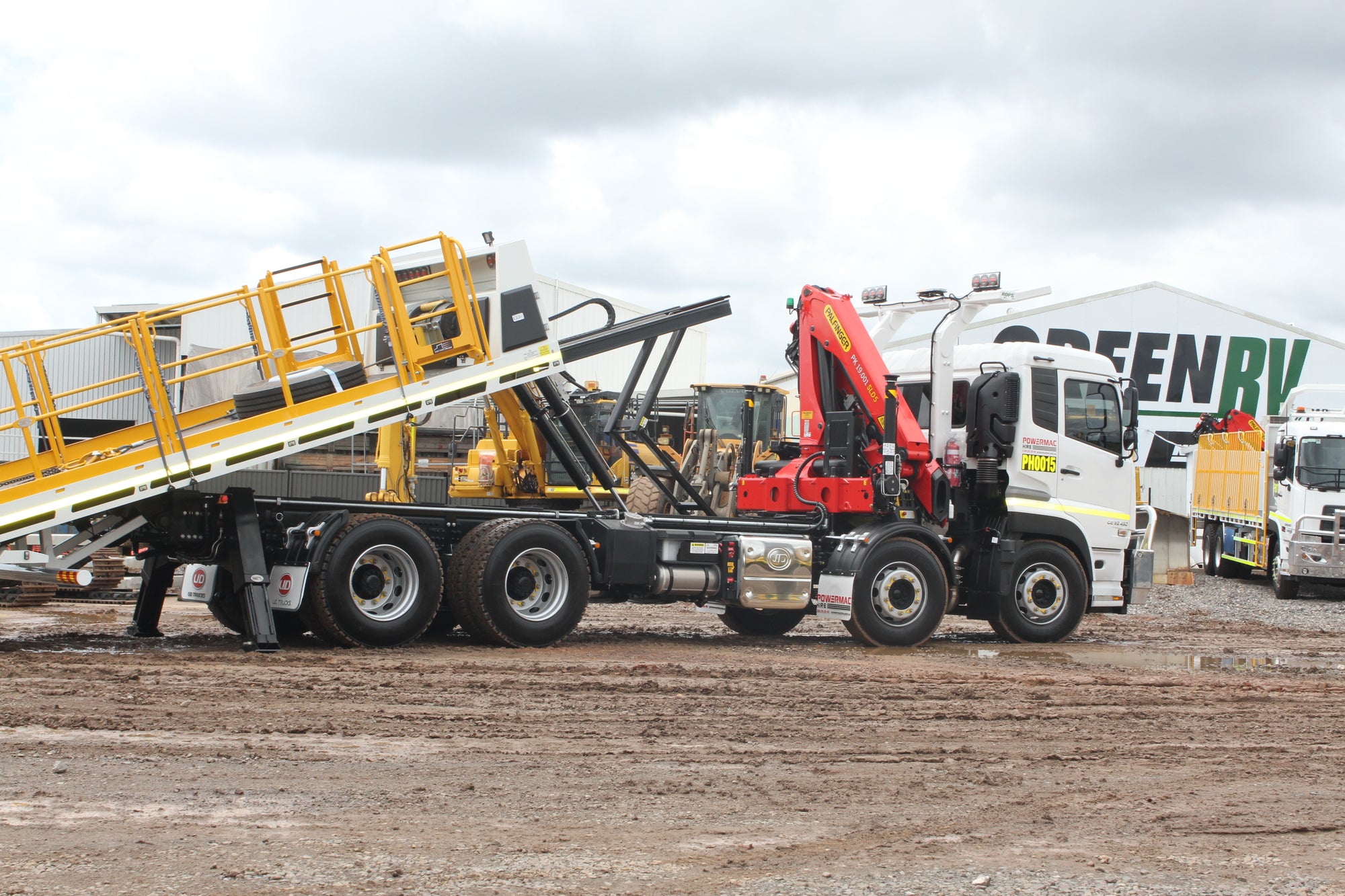 TT20 Tilt Tray Builder QLD & NSW | Any Type Trucks